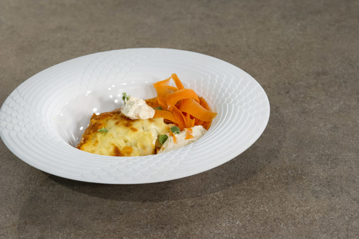 “ΠΙΤΑ ΤΟΥ ΒΟΣΚΟΥ” (SHEPHERD’S PIE) ME ΨΗΤΗ ΓΑΛΟΠΟΥΛΑ - Chef στον Αέρα