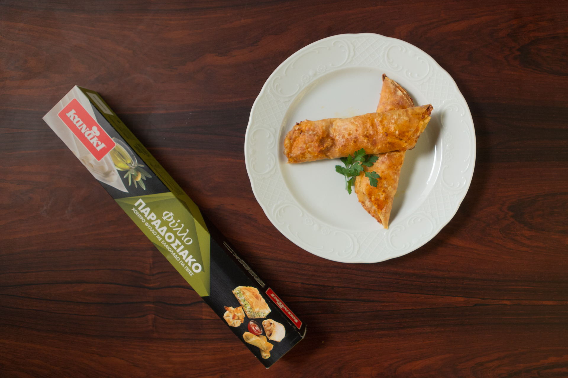 ΠΙΚΑΝΤΙΚΕΣ ΦΛΟΓΕΡΕΣ ΜΕ ΚΑΠΝΙΣΤH ΓΑΛΟΠΟΥΛΑ & MOZZARELLA - Chef στον Αέρα