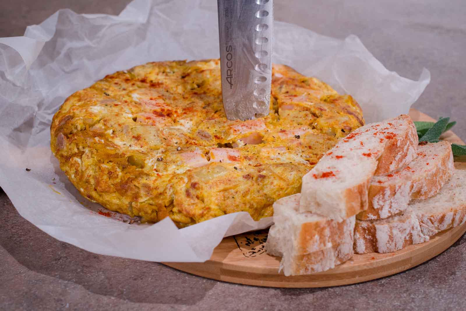 ΙΣΠΑΝΙΚΗ ΤΟΡΤΙΓΙΑ ΜΕ ΓΑΛΟΠΟΥΛΑ & ΚΑΡΟΤΟ - Chef στον Αέρα